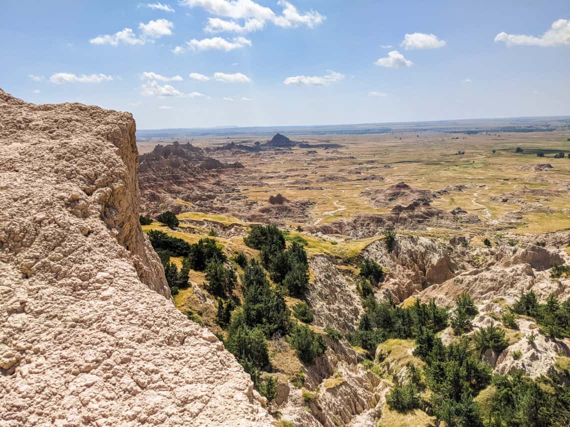 11 Amazing Things To Do In The Badlands 2022 - Mike & Laura Travel