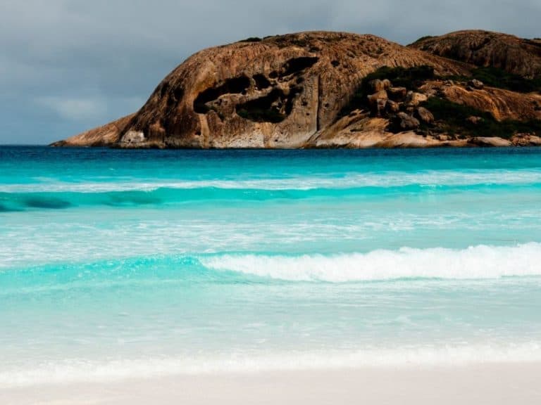 The Ultimate Travel Guide To Lucky Bay, Australia - Mike & Laura Travel