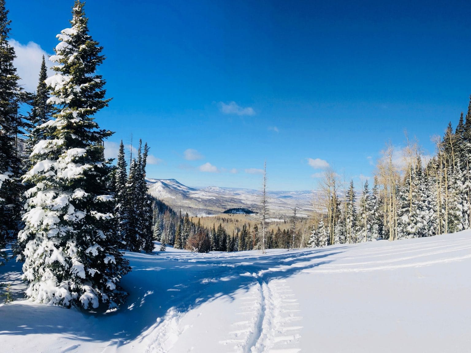 15 Incredible Winter Hikes in Colorado - Mike & Laura Travel