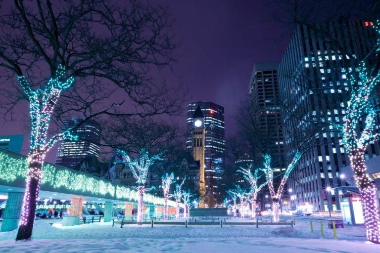 Is Toronto Worth Visiting In 2022? Things To Do & Reasons To Visit ...