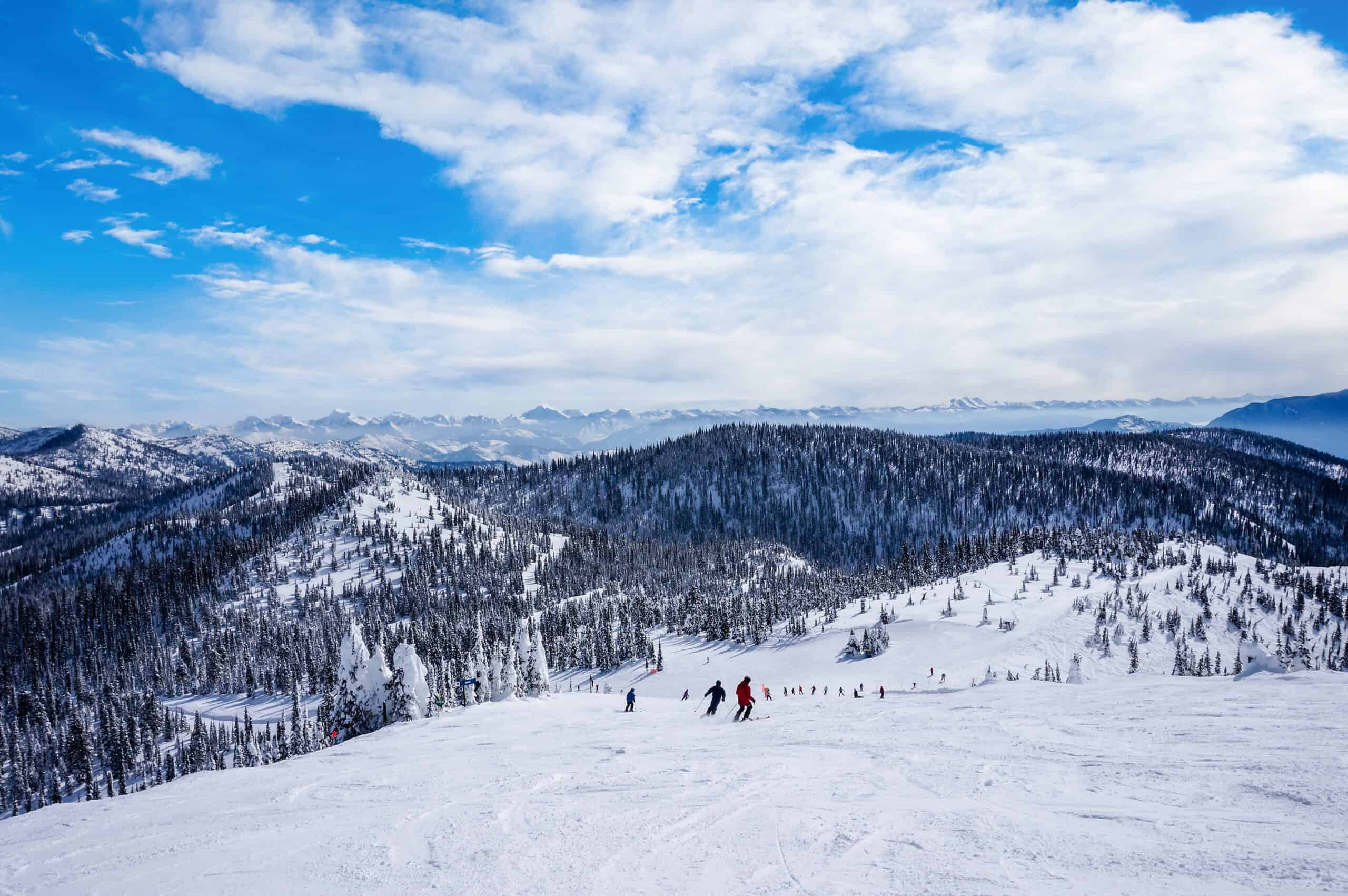 These 5 Montana Ski Resorts Have The Most Powder Days - Mike & Laura Travel